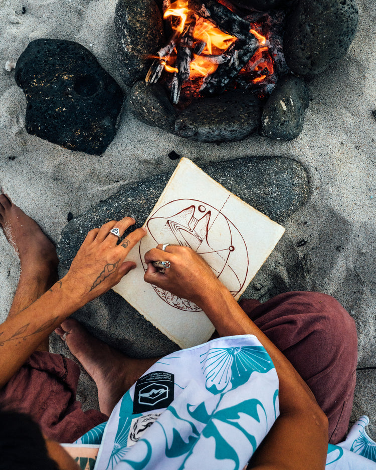 OUR STORY – Salty Dagger