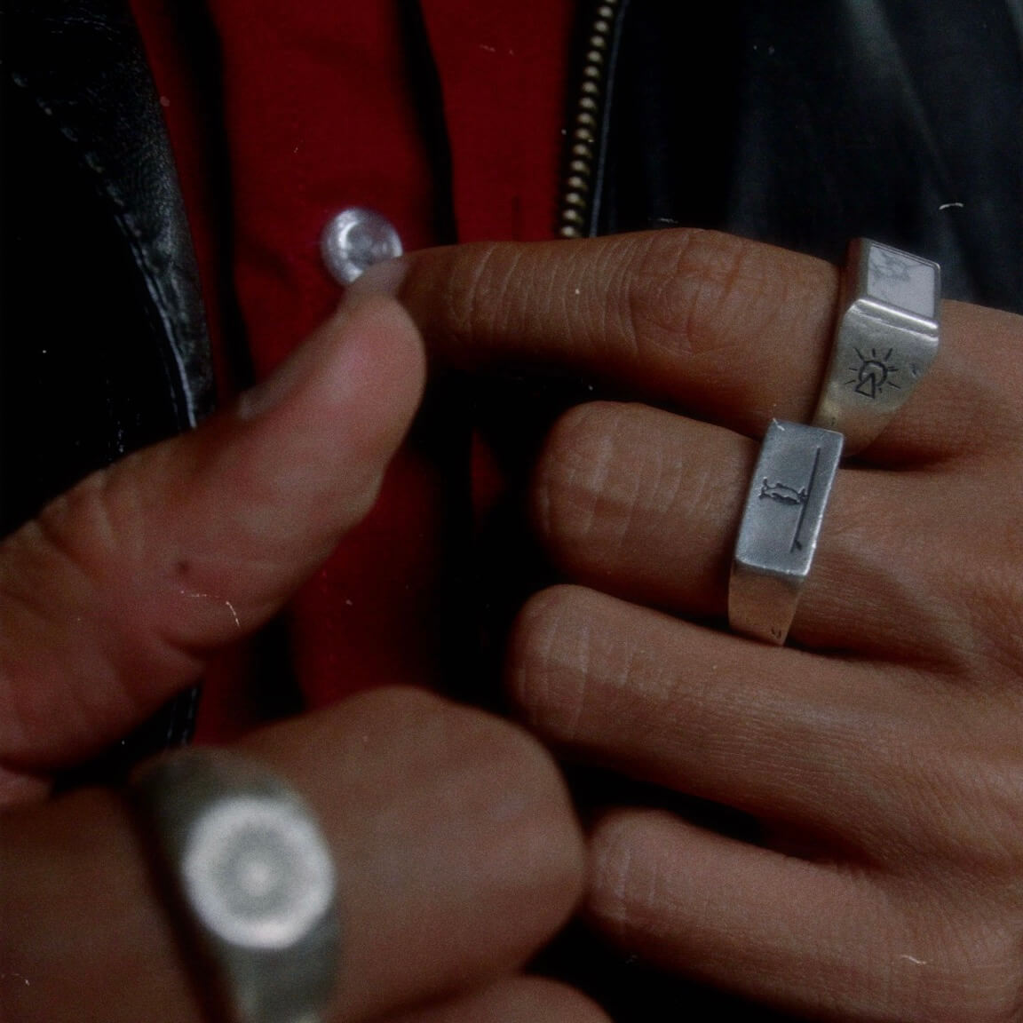 White Howlite Seeker – Salty Dagger