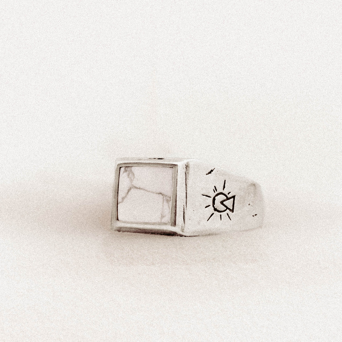 White Howlite Seeker – Salty Dagger