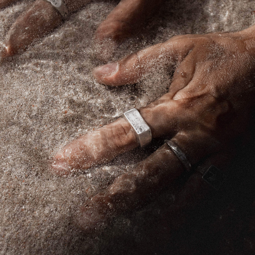 The Boxer – Salty Dagger